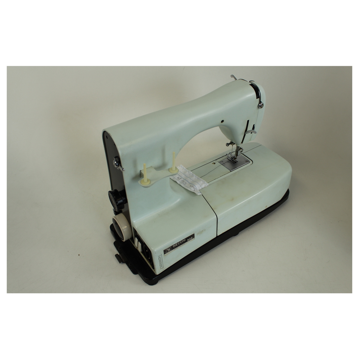 Reconditioned Necchi Lydia 542 Sewing Machine - Vacuums R-Us and Sewing Too